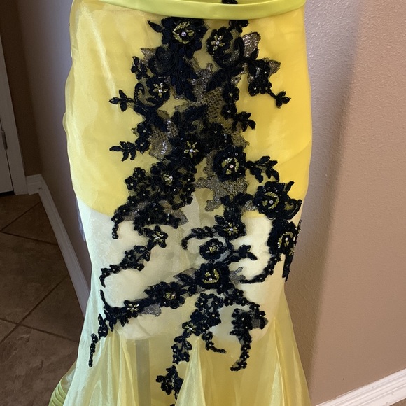 Xcite Prom | Dresses | Vintage Yellow Gown | Poshmark